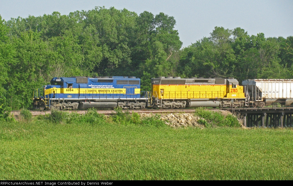 DM&E 6094, ICE's Marquette Sub.